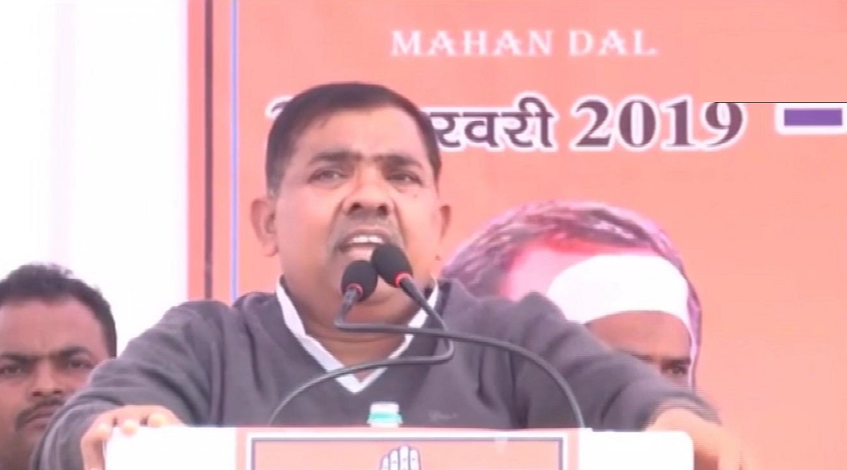 Keshav Dev Maurya said flare up on Akhilesh says only 2-4 seats get SP in 2024 loksabha Polls ...