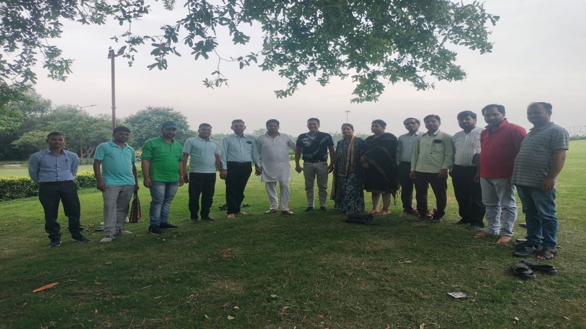 Thousands of guest teachers of Delhi Atithi Adhyapak Manch offered ...