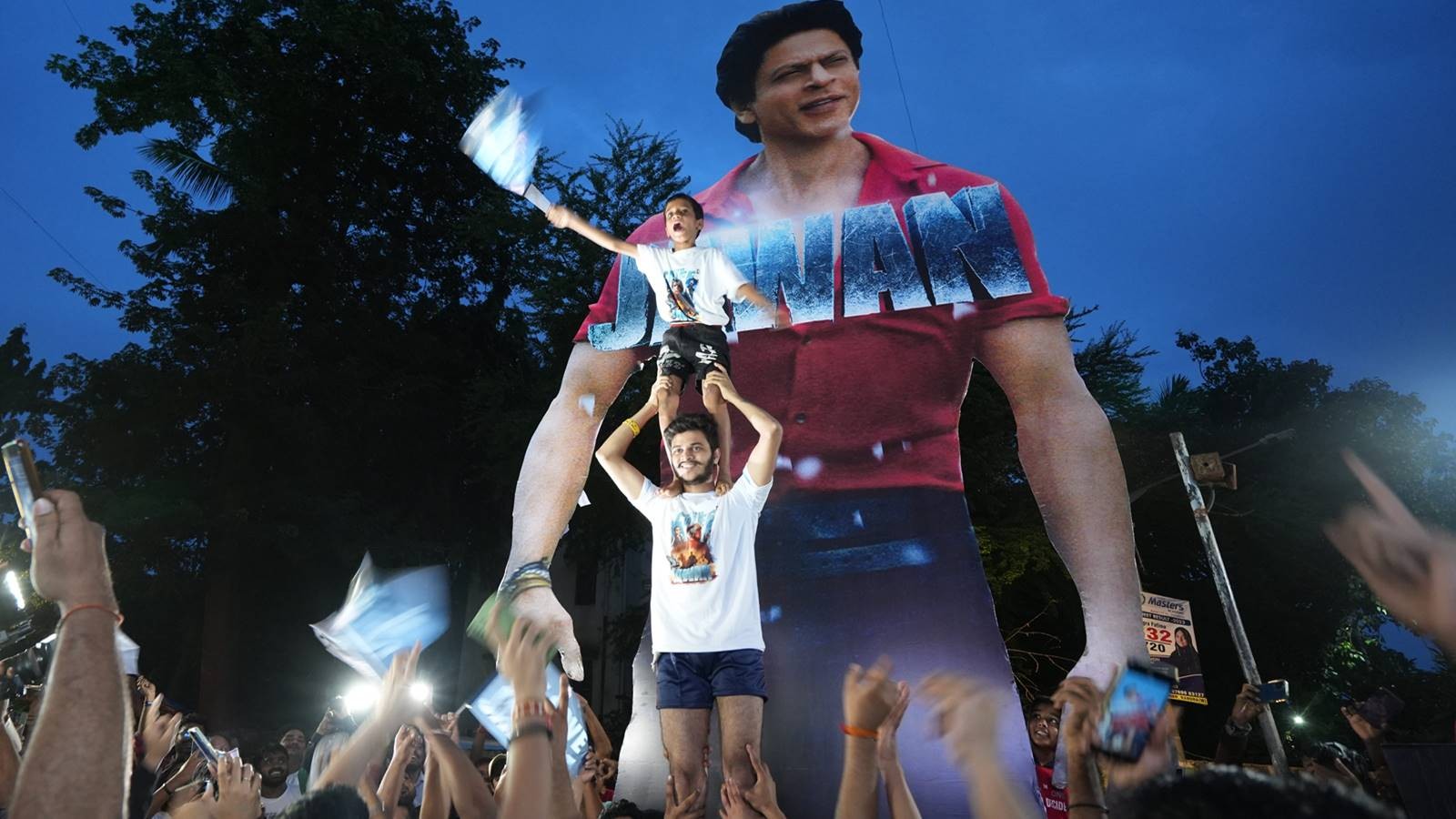 jawan Review: Shahrukh khan Atlee kumar film Box Office Collection, see ...