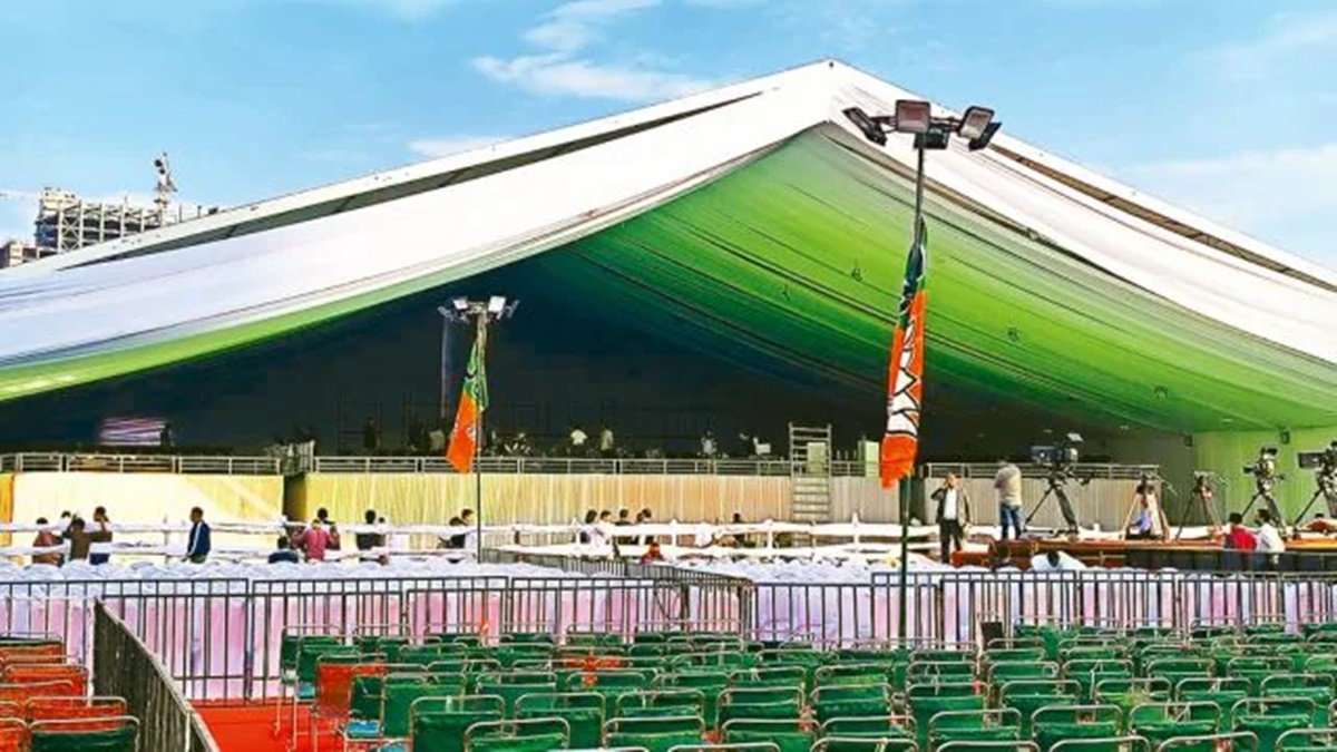 Delhi CM Oath Ceremony: 25,000 सुरक्षाकर्मी, मेहमानों को लाने-ले जाने ...