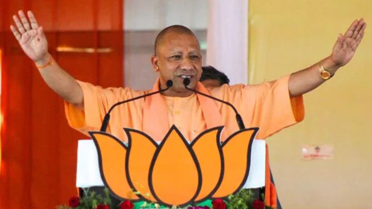 why has cm yogi to delhi is something big going to happen in UP BJP- दिल्ली क्यों आए हैं CM योगी ...
