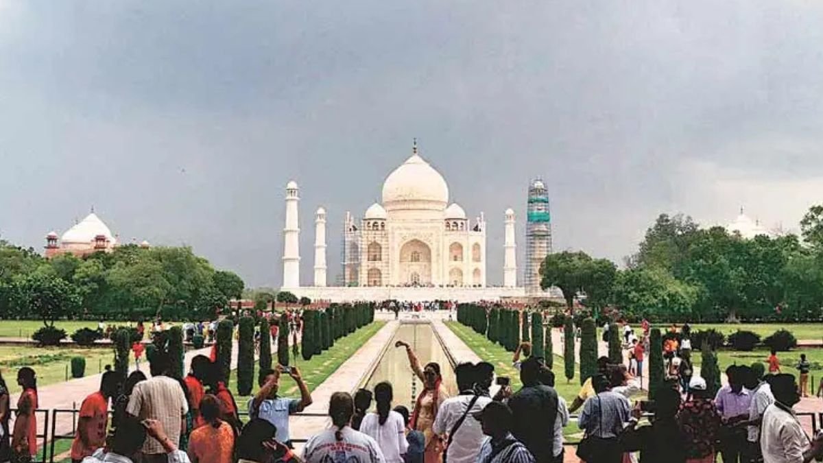 fix carrying capacity at taj mahal to safeguard it supreme court appointed panel- ताज महल की ...