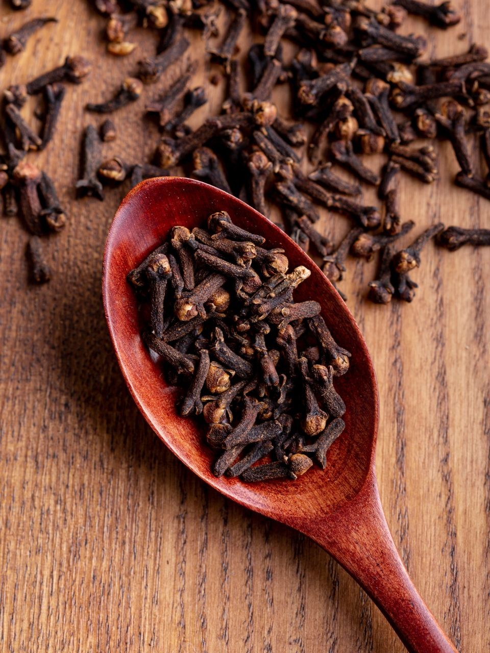 Benefits of Eating Cloves at Night What Happens If You Eat Before Bed ...